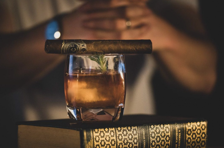 Alchemy Lounge + Cigar | Downtown Knoxville