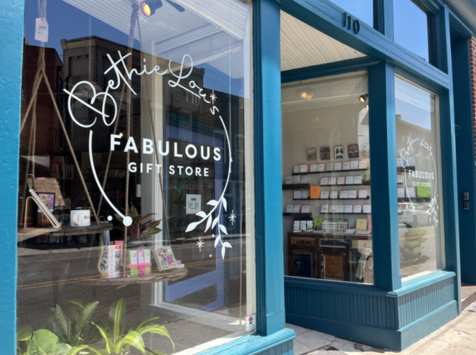 Bethie Lou's | Downtown Knoxville