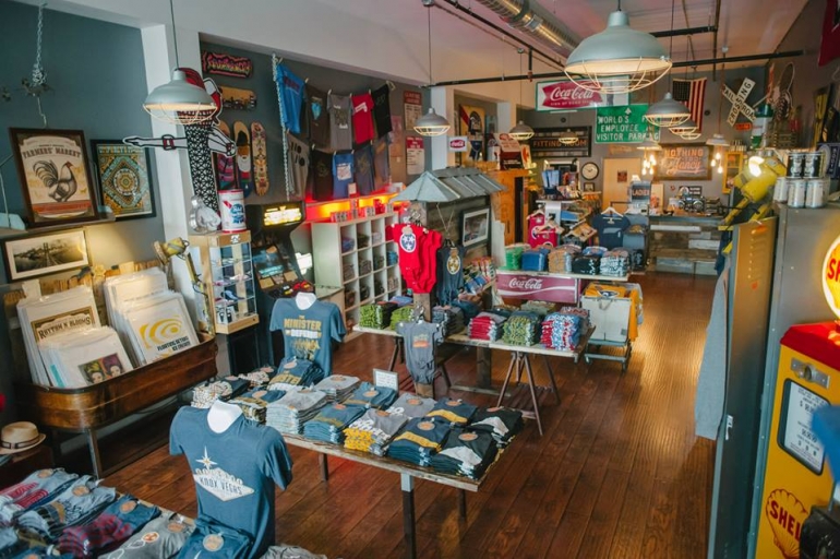 Nothing Too Fancy | Downtown Knoxville