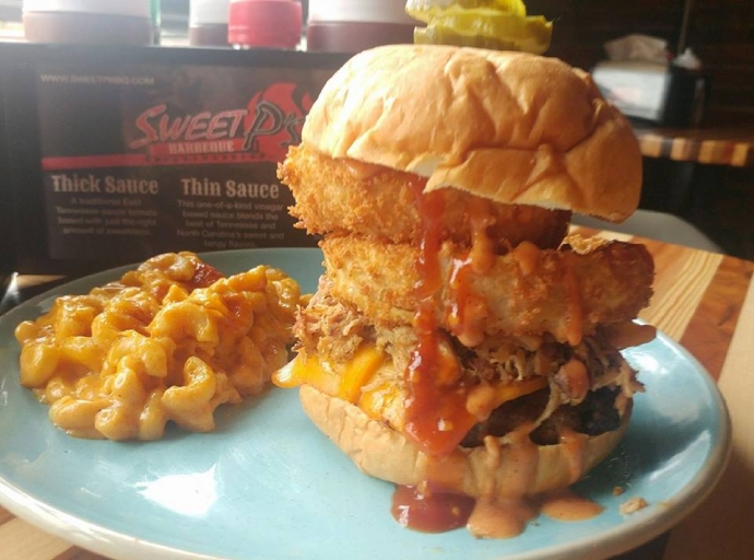 Sweet P's BBQ Downtown Dive | Downtown Knoxville